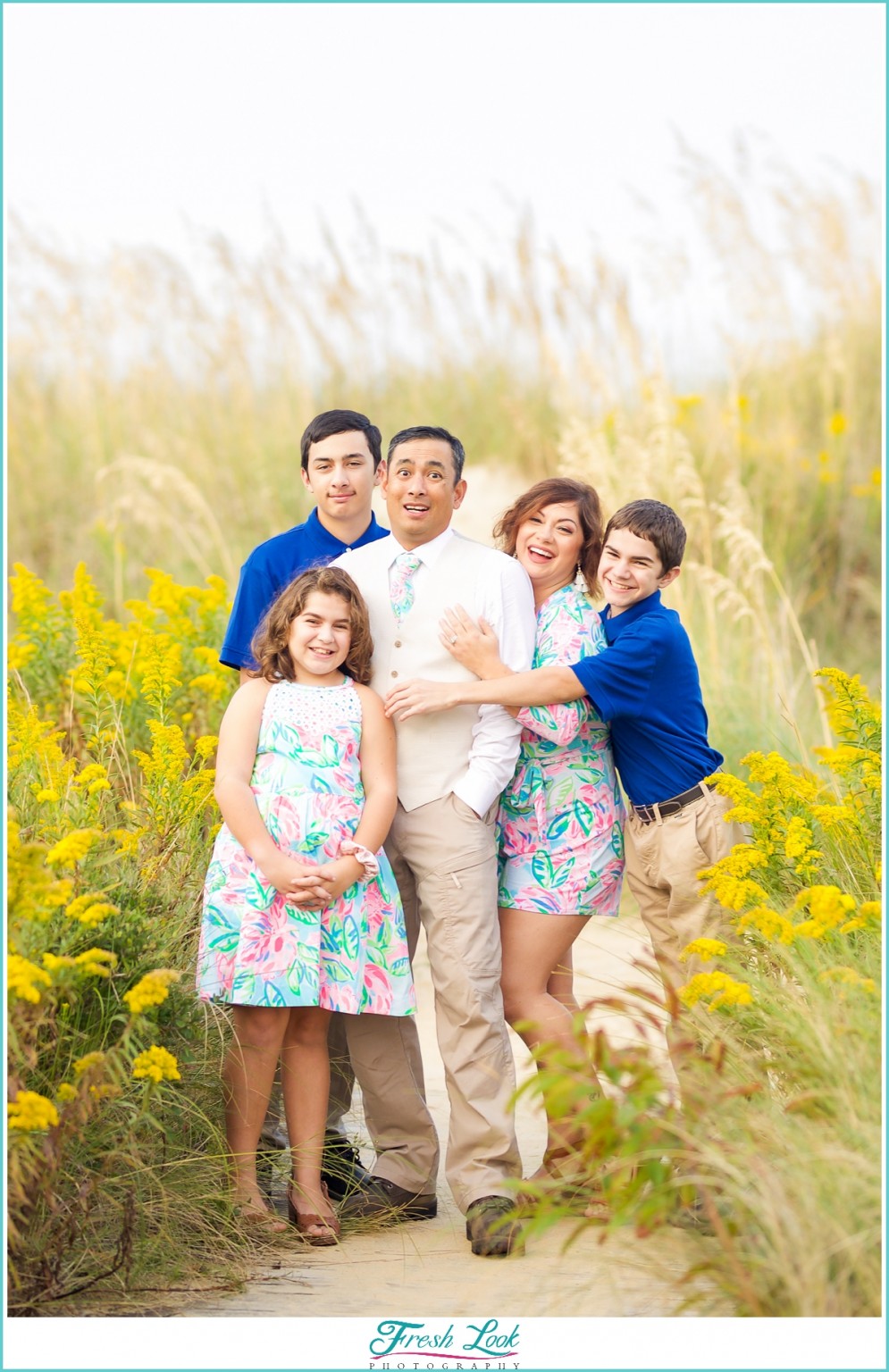 East Beach Photoshoot | Soule Family - JudithsFreshLook.com